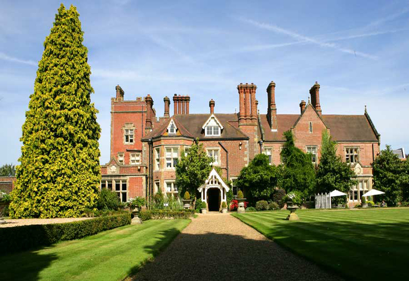 Alexander House opens 19 new suites