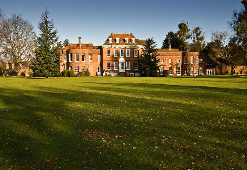Stoke Place debuts new restaurant for all seasons