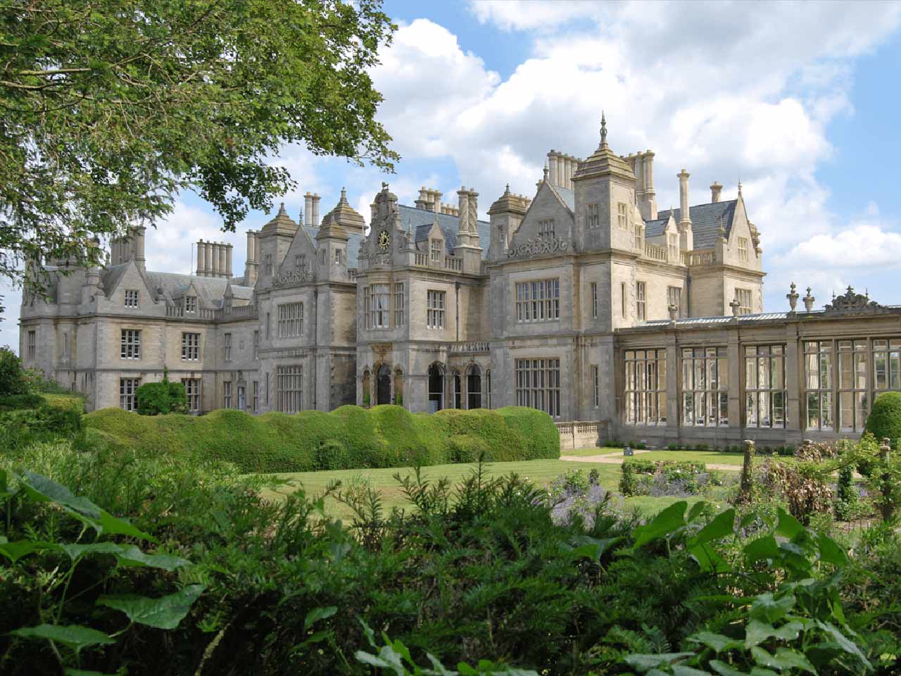 Talash Hotels snaps up Grantham’s Grade-I listed Stoke Rochford Hall ...