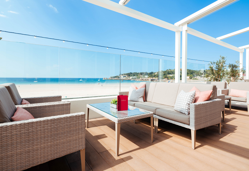 L’Horizon Beach Hotel named Hotel of the Year by Hand Picked Hotels