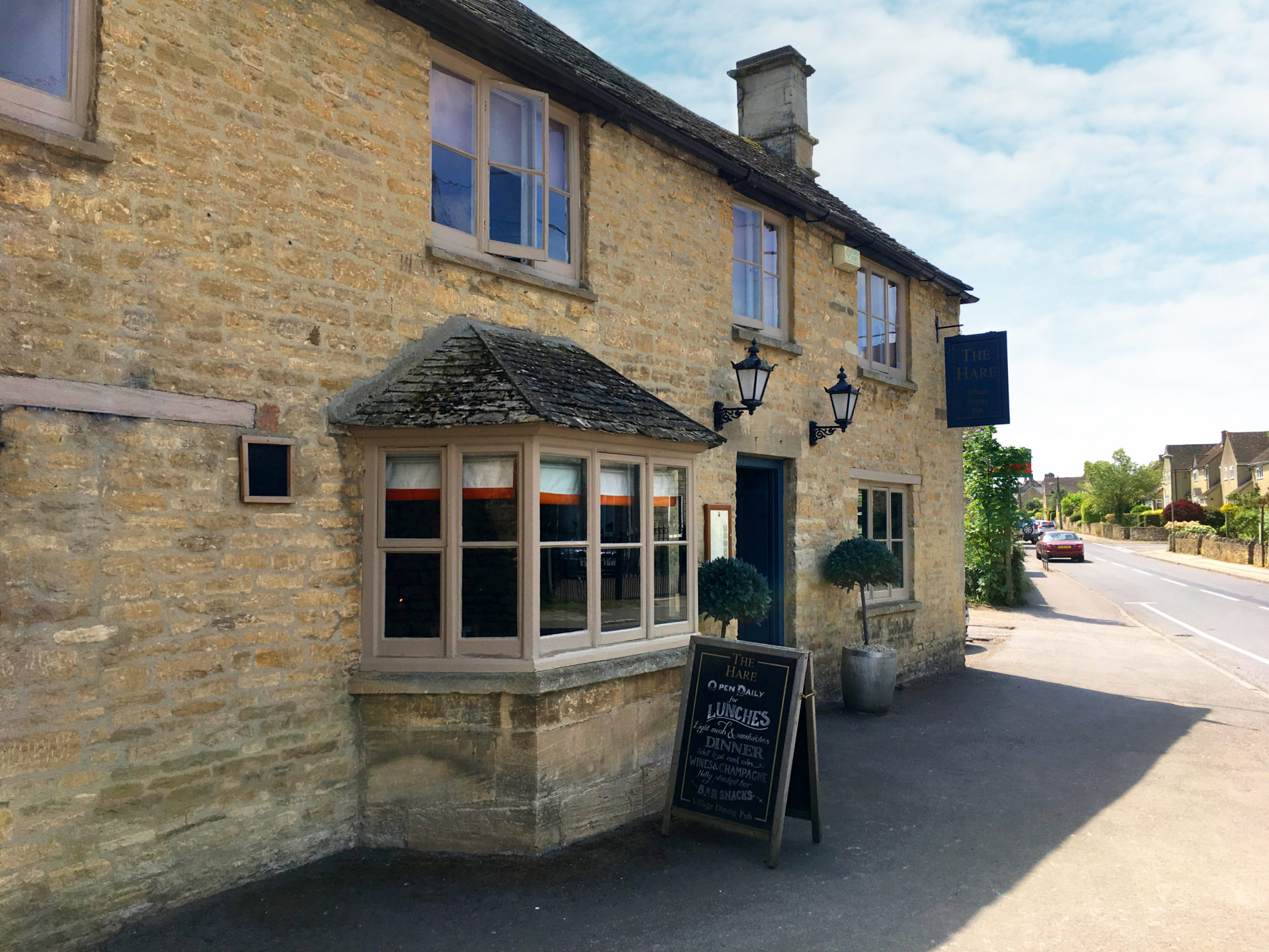 Owners of the Kingham Plough take on leasehold of second Cotswolds pub