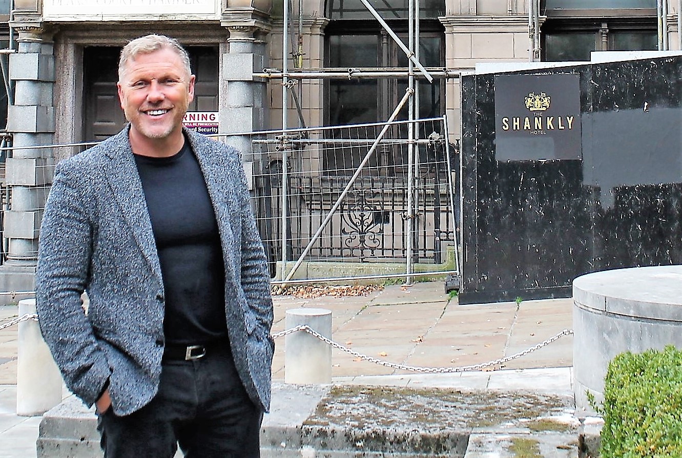 Lawrence Kenwright, Founder, Signature Living Hotel Group