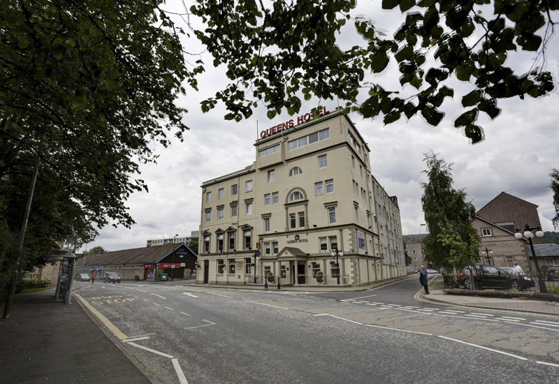 Queens Hotel, Perth, sold to overseas investors