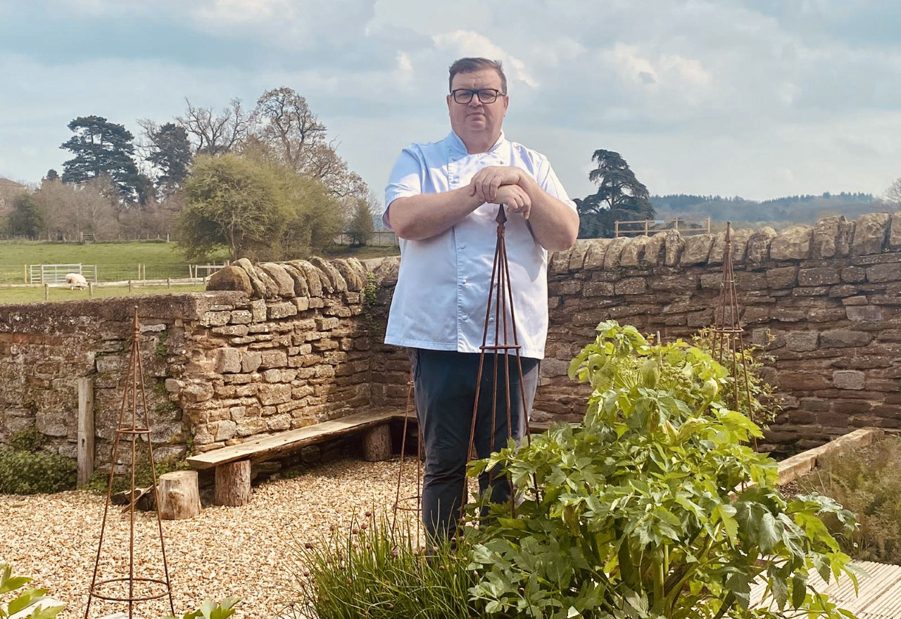 Kevin Barron launches new dining concept at Crumplebury