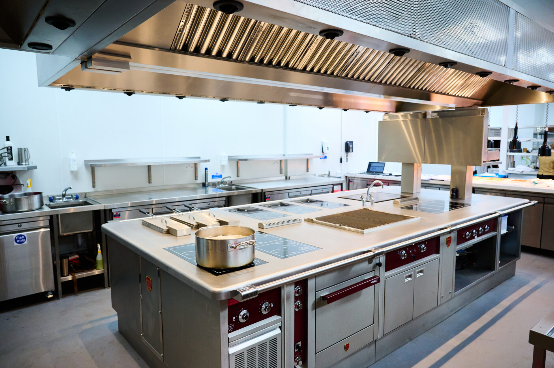 Sprint Group installs five-star kitchen at Bovey Castle