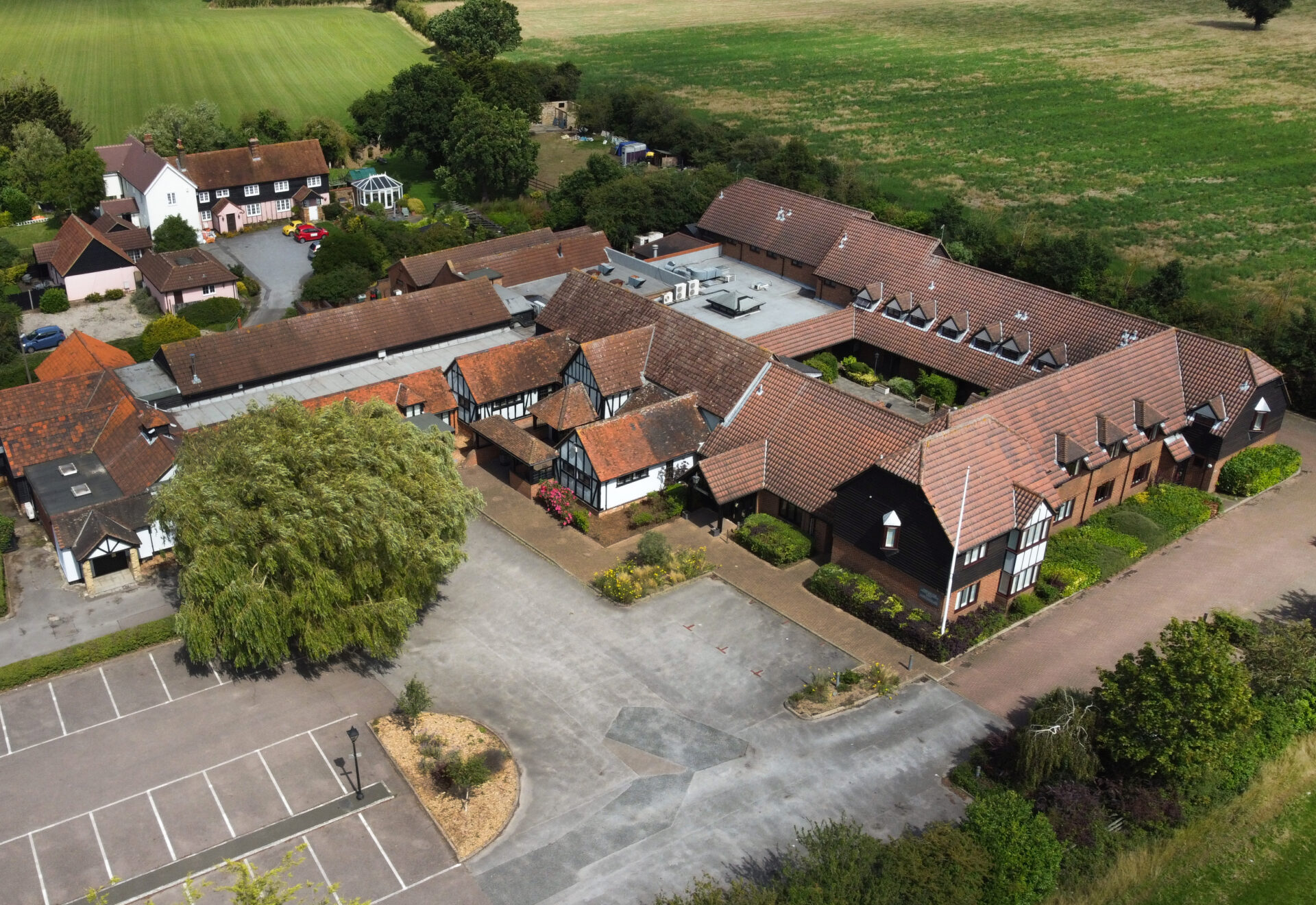 East London jewellery entrepreneur snaps up Chichester Hotel in Essex ...