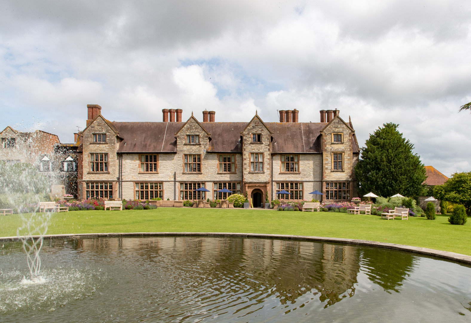 Billesley Manor to save 47,000 plastic bottles from landfill
