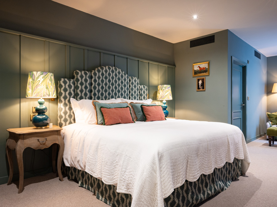 The Coat & Bear pub with rooms opens its doors in Newbury