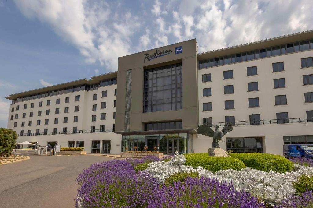 Dalata Hotel Group acquires Radisson Hotel Dublin Airport for £69m