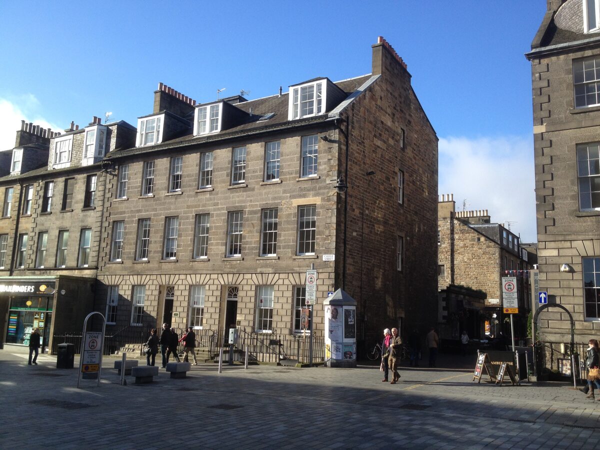 Perle Hotels to transform office block in Edinburgh into new hotel