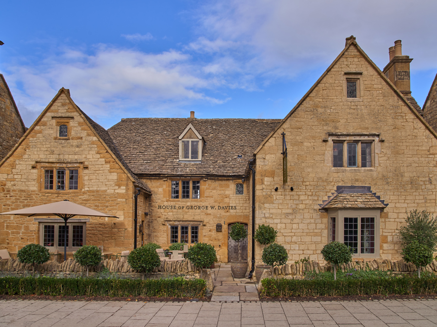 House of George, new 10-bed hotel, opens in the Cotswolds