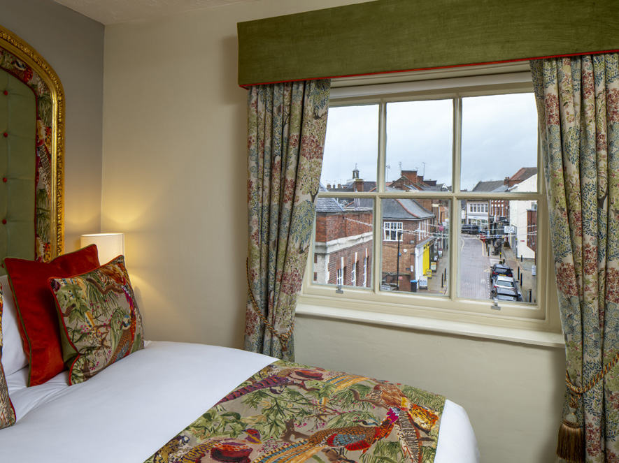 The Warwick Arms Hotel reopens following £1.7m refurbishment